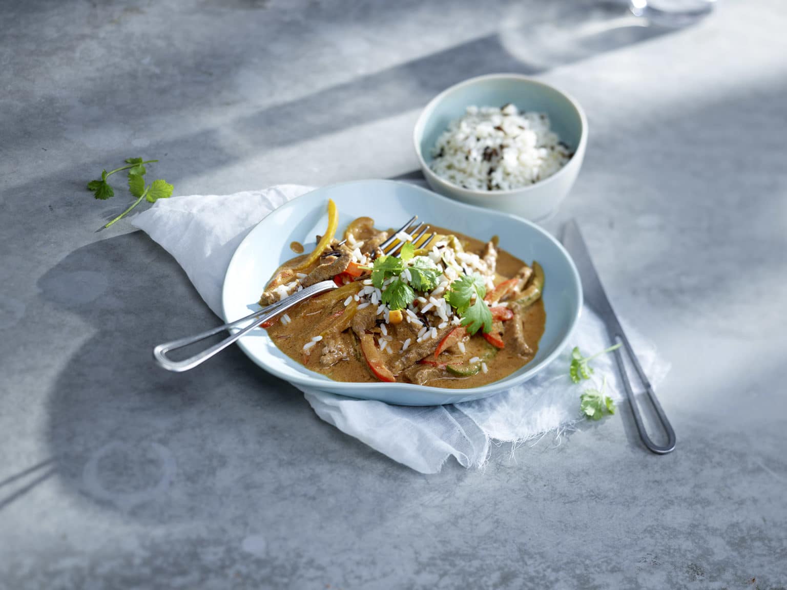 Biff- og peanøttgryte - Mills