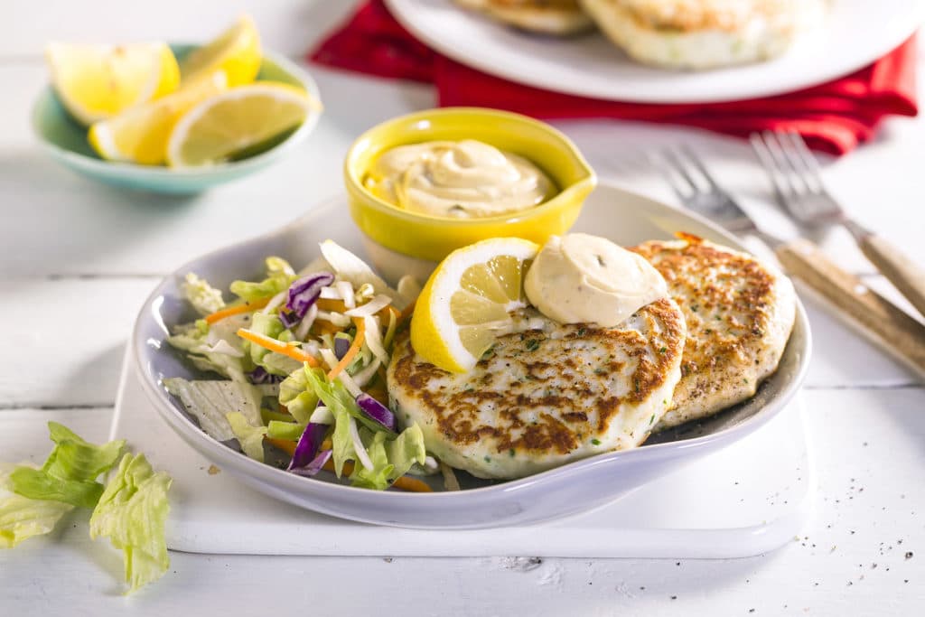 Hjemmelagde fiskekaker med remulade - Lohmanders