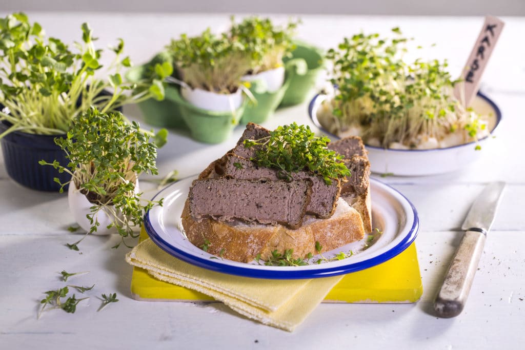 Leverpostei med selvdyrket karse - Mills