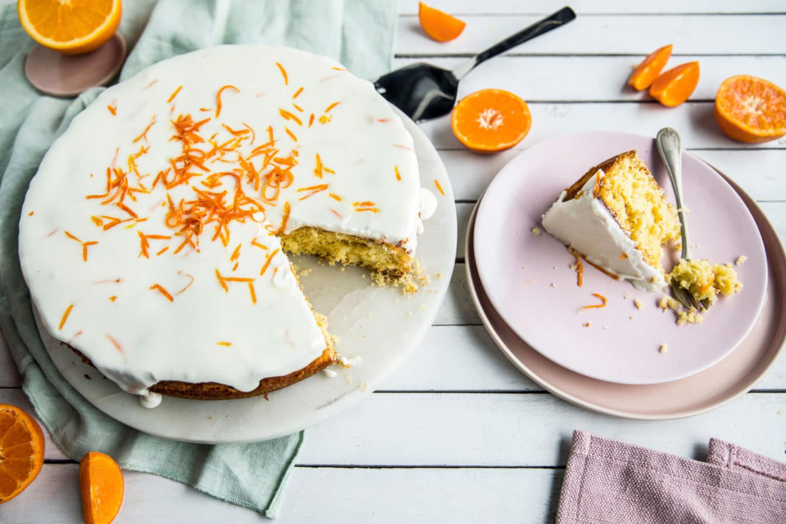 Over 60 Kakeoppskrifter fra Melange