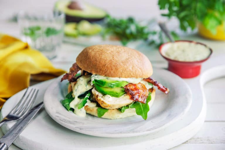 Fire hjemmelagde burgerdressinger - Oppskrifter fra Mills Majones