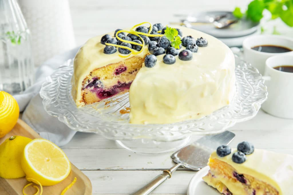 Sitronkake med blåbær - Melange