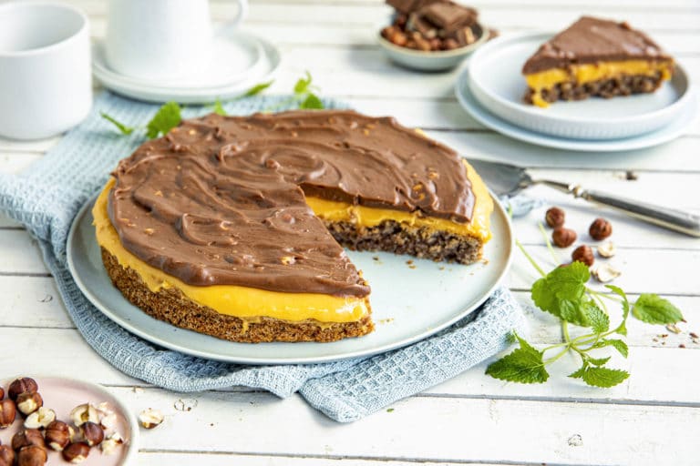 Over 60 Kakeoppskrifter fra Melange