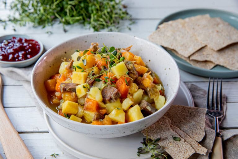 Lys lapskaus med pinnekjøtt - Melange