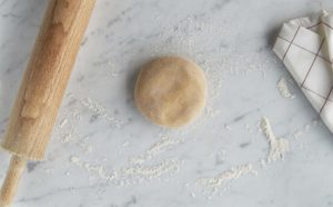 Slik lager du hjemmelaget pasta uten pastamaskin | Olivero